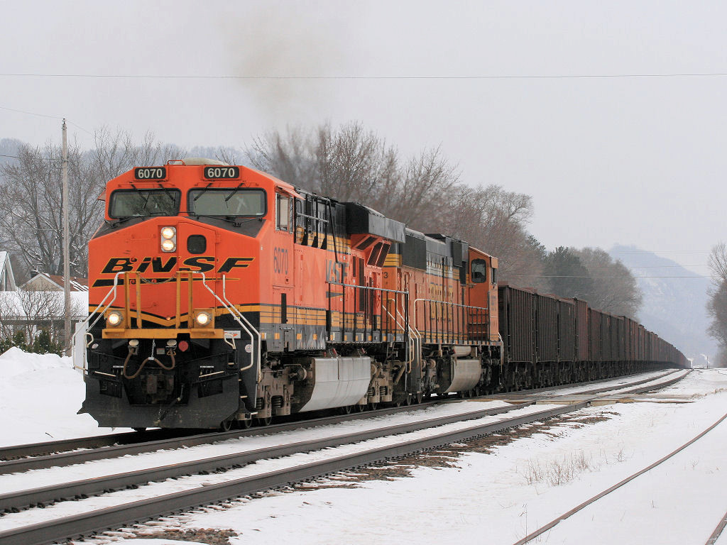 BNSF 6070
